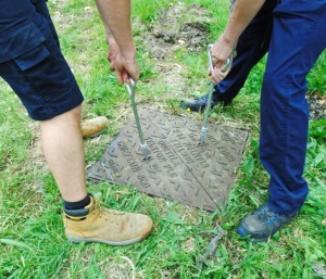 Universal Manhole Cover Keys - Geoquip Water Solutions (GWS)